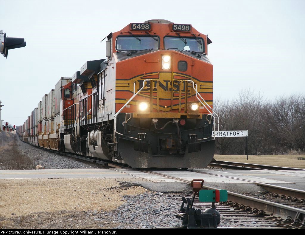 BNSF 5498